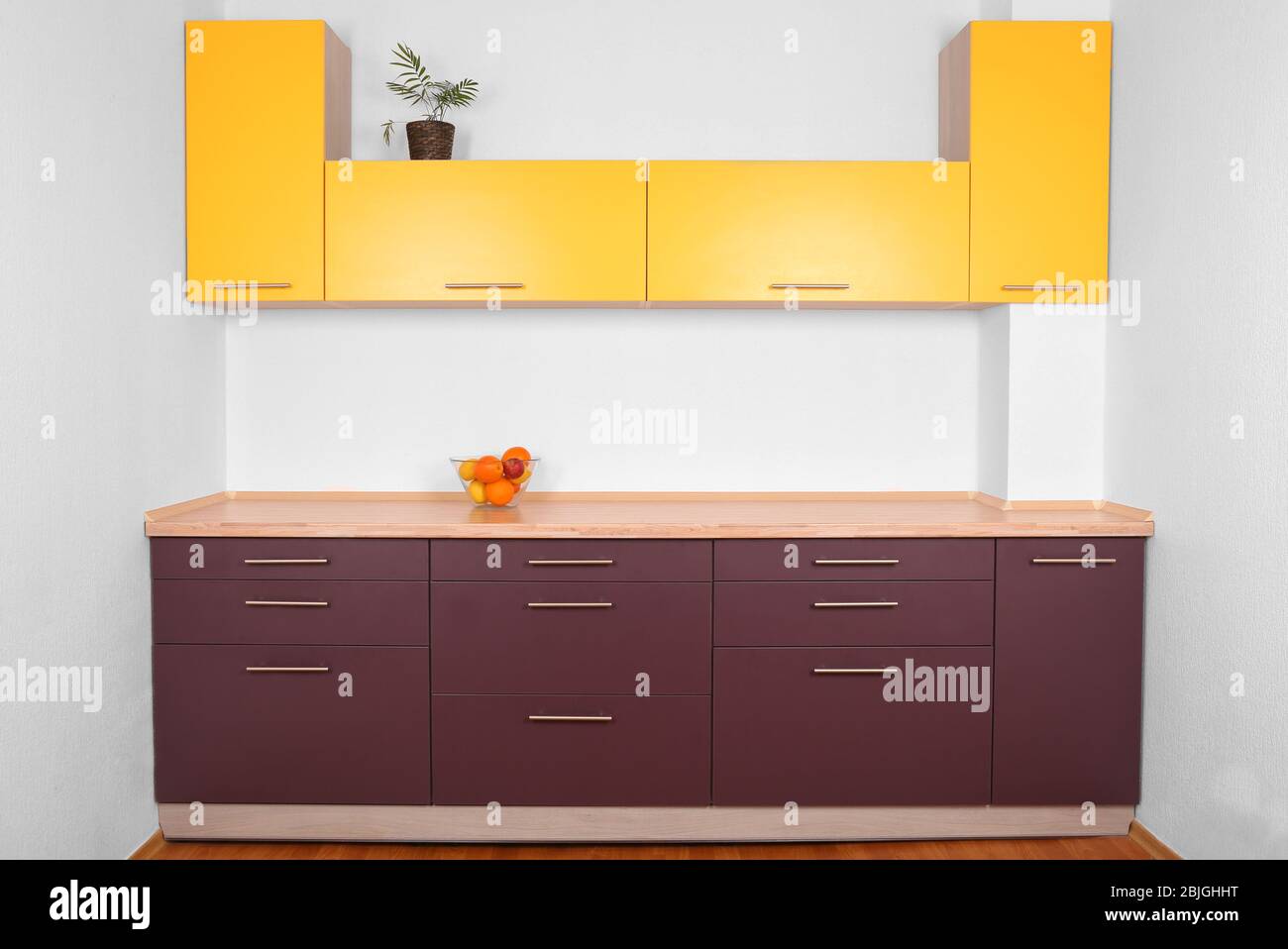 Interior of beautiful modern kitchen Stock Photo - Alamy