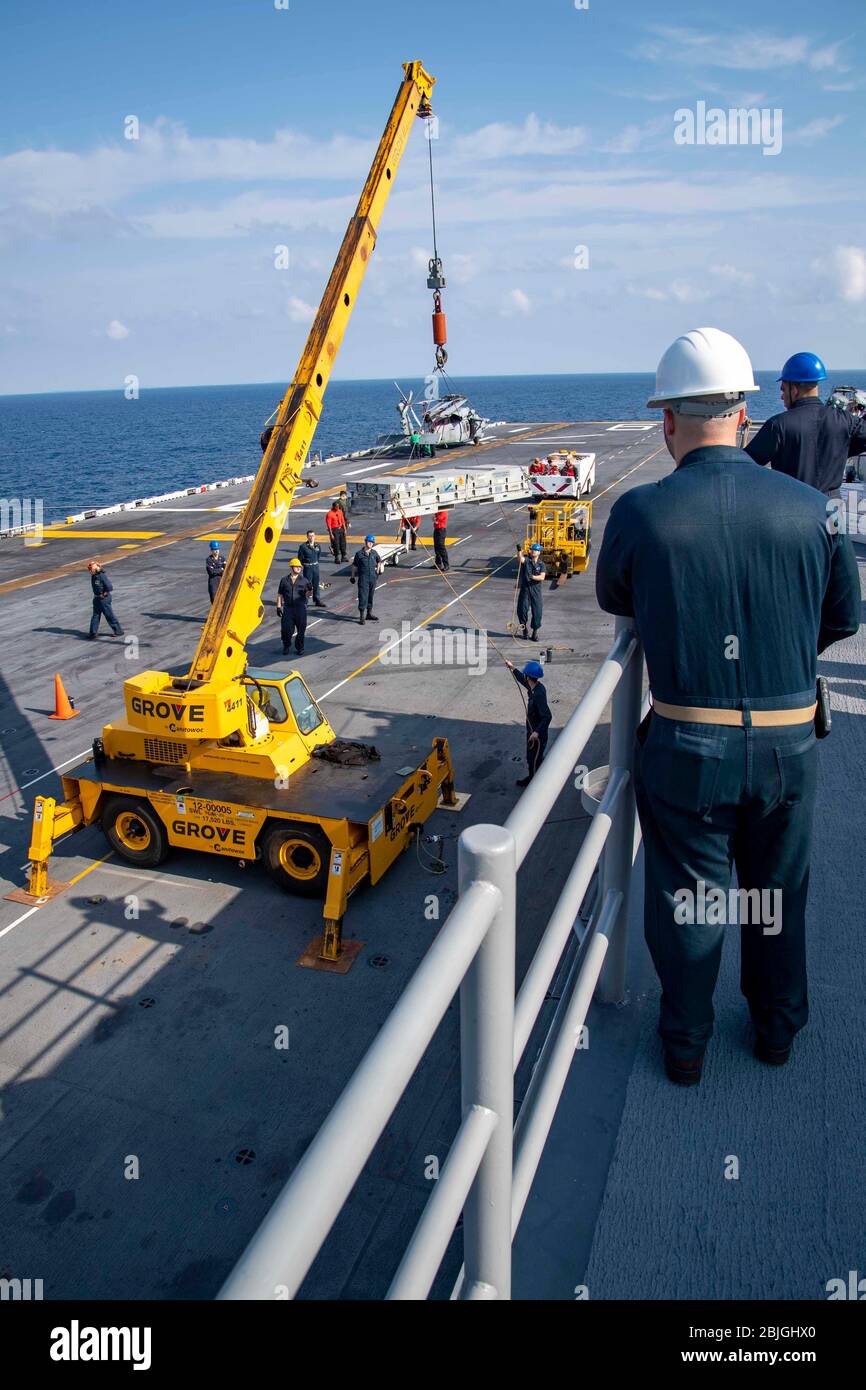 Nato sea sparrow missile system hi-res stock photography and images - Alamy