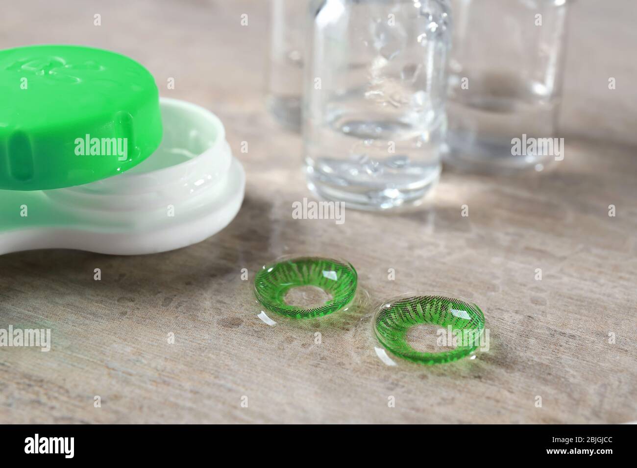 Contact lenses and bottles hi-res stock photography and images - Alamy
