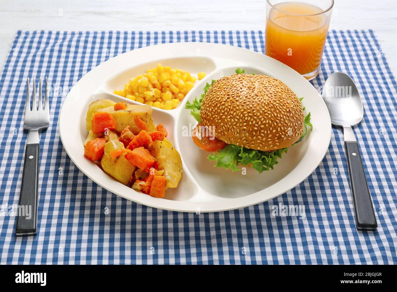 School lunch tray corn hi-res stock photography and images - Alamy