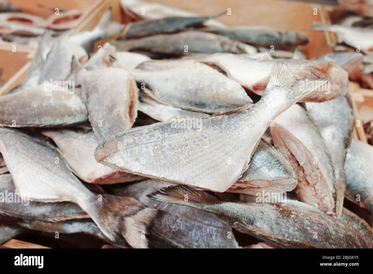 Frozen fish in supermarket Stock Photo - Alamy