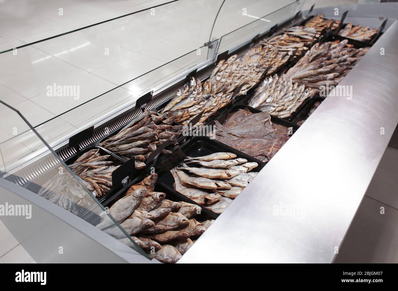 Smoked fish in supermarket Stock Photo - Alamy