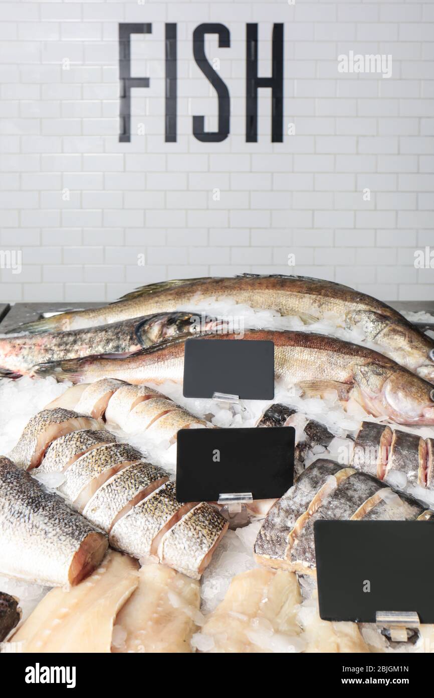 Fresh fish in supermarket Stock Photo - Alamy