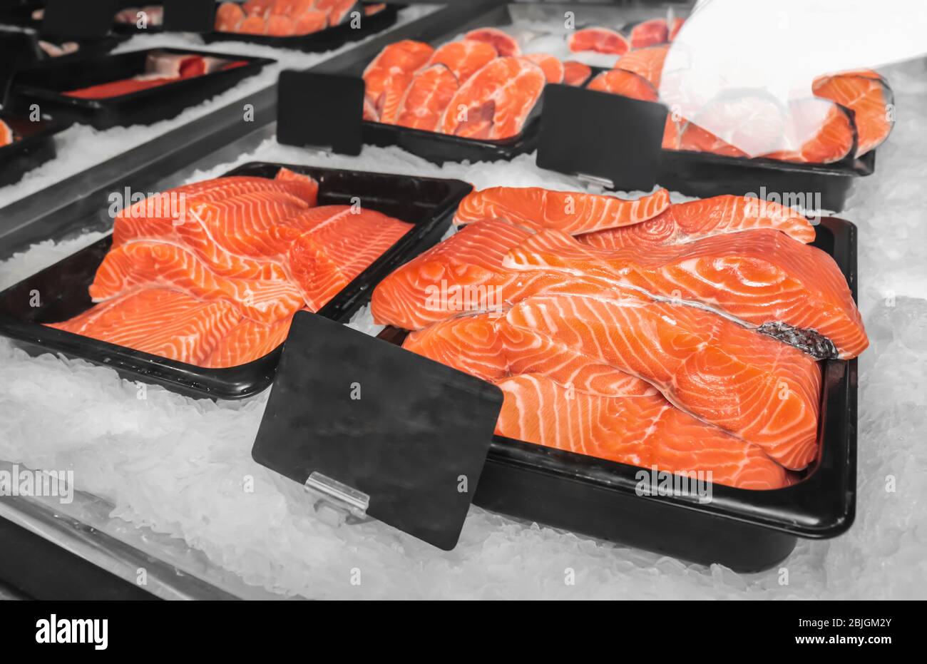 Fresh fish in supermarket Stock Photo - Alamy