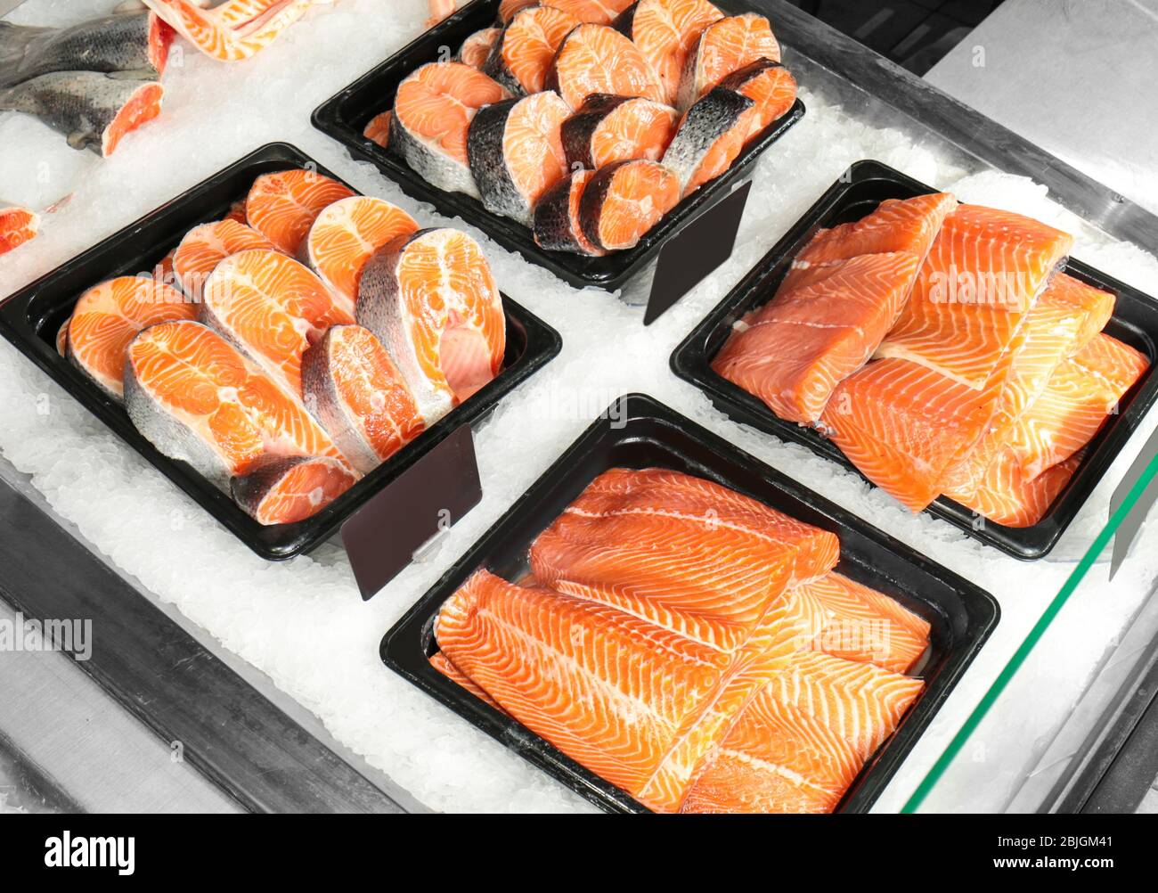 Fresh fish in supermarket Stock Photo - Alamy