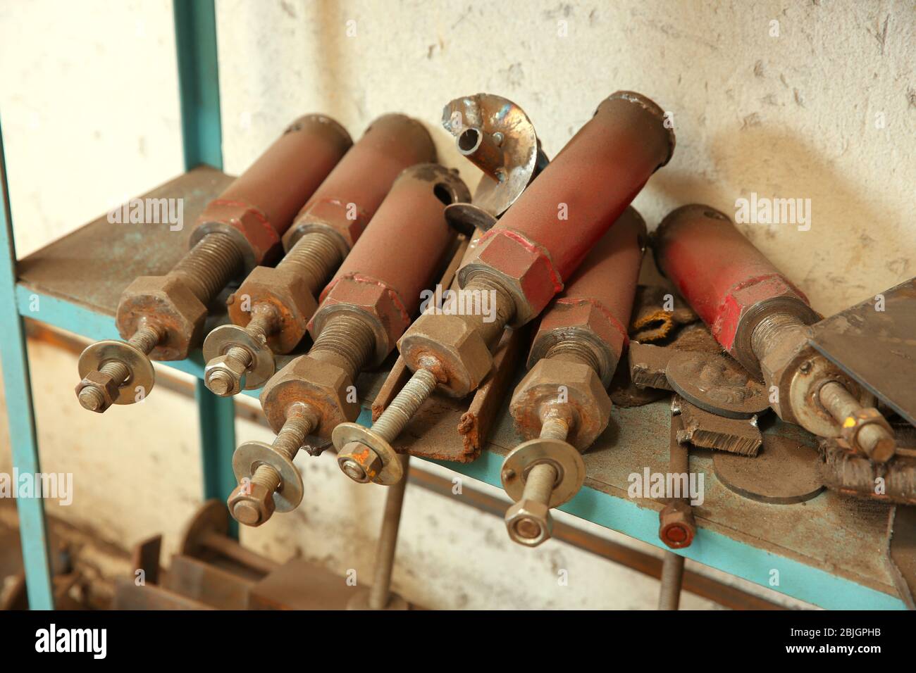 Dirty metal parts hi-res stock photography and images - Alamy