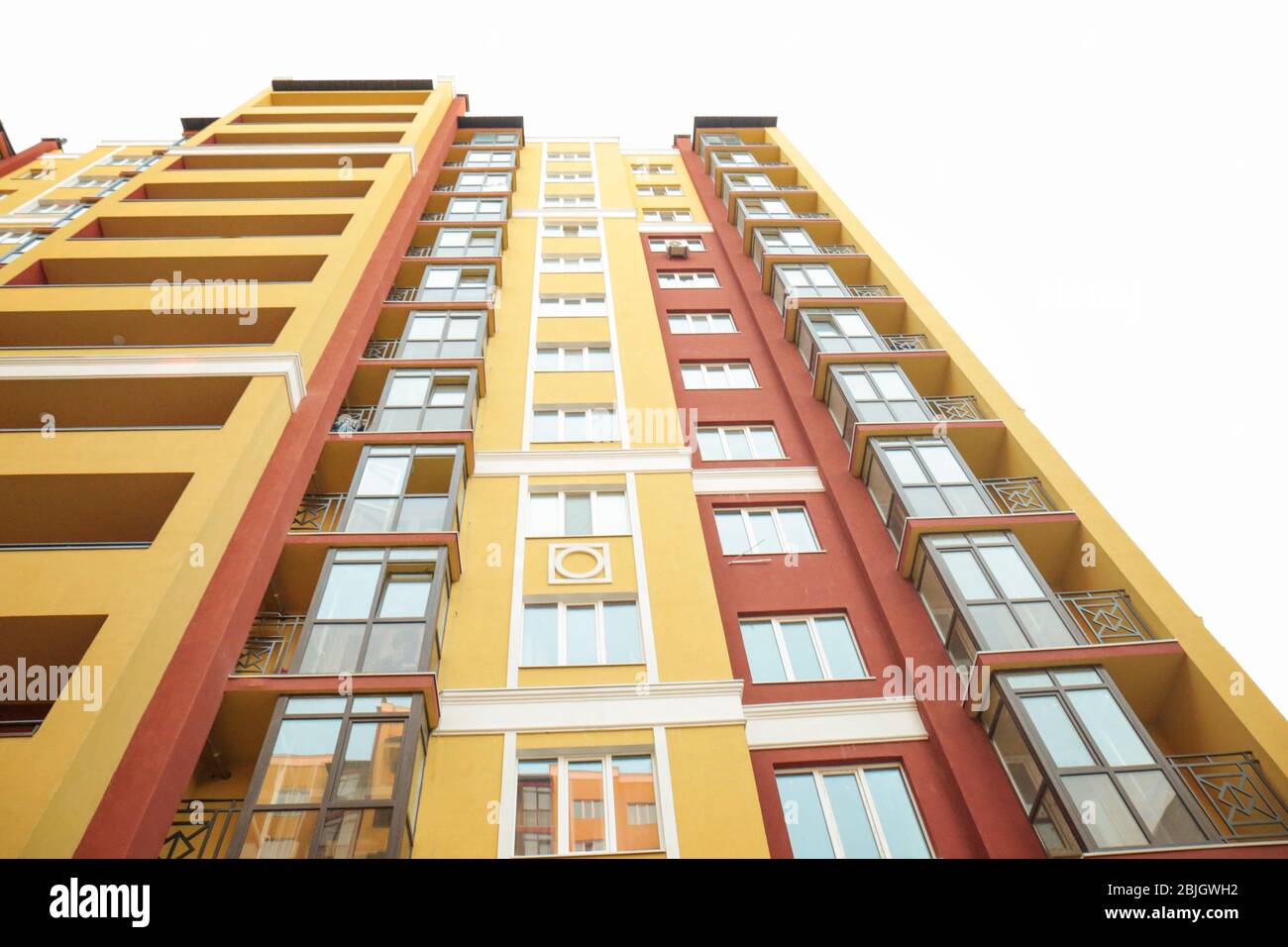 Exterior view of tower block building Stock Photo - Alamy