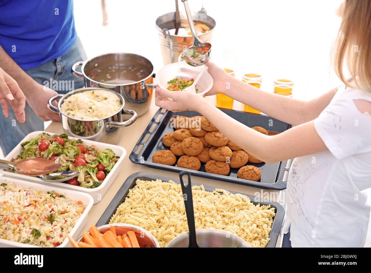 Girl poverty hi-res stock photography and images - Alamy