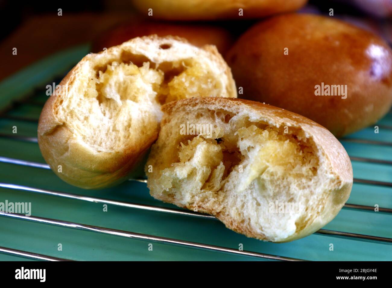 Pan de coco hi-res stock photography and images - Alamy