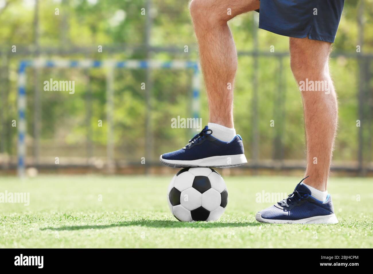 Ball legs rest hi-res stock photography and images - Alamy