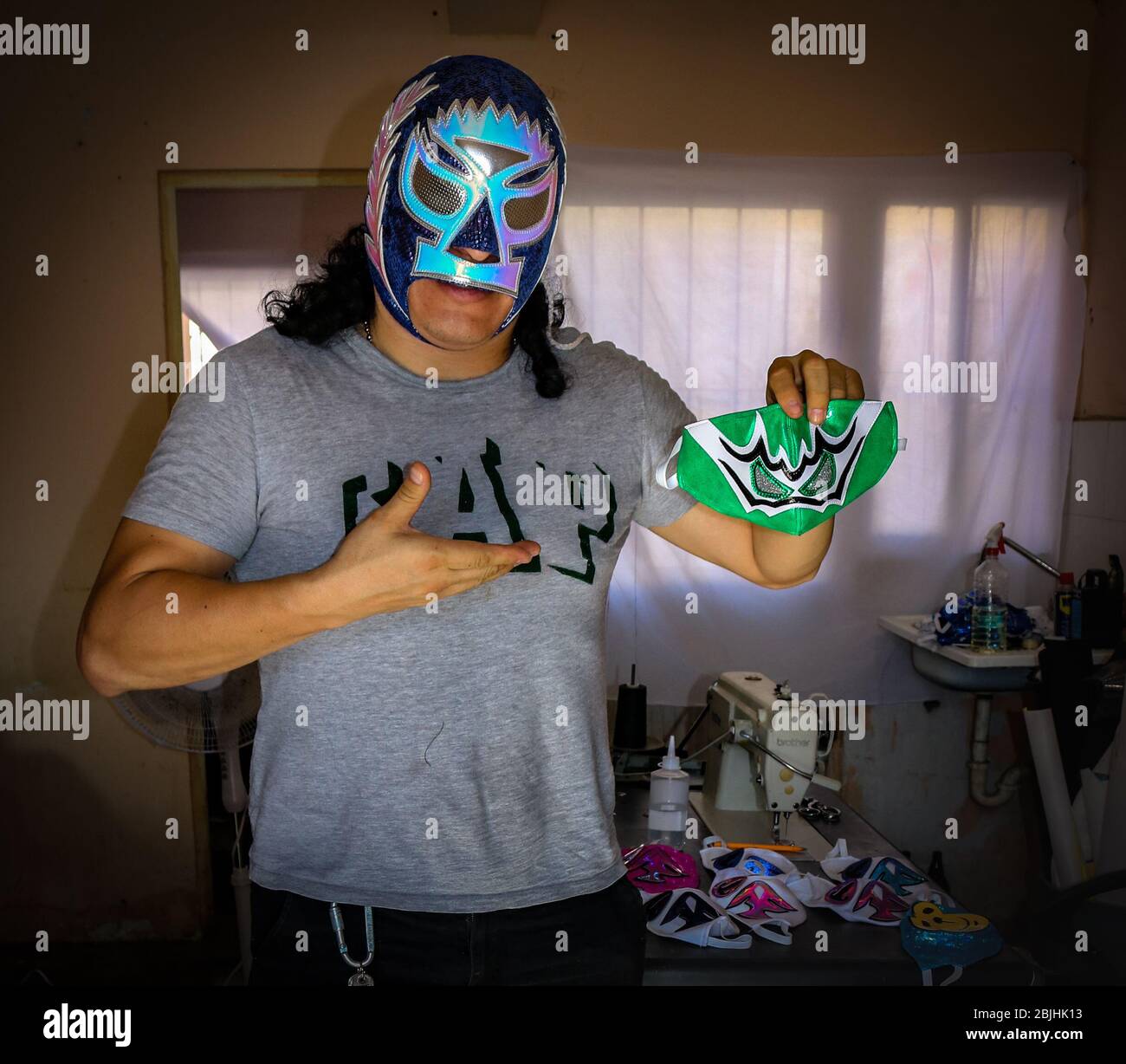 Torreon, Mexico. 28th Apr, 2020. The Mexican wrestler "El hijo del ...