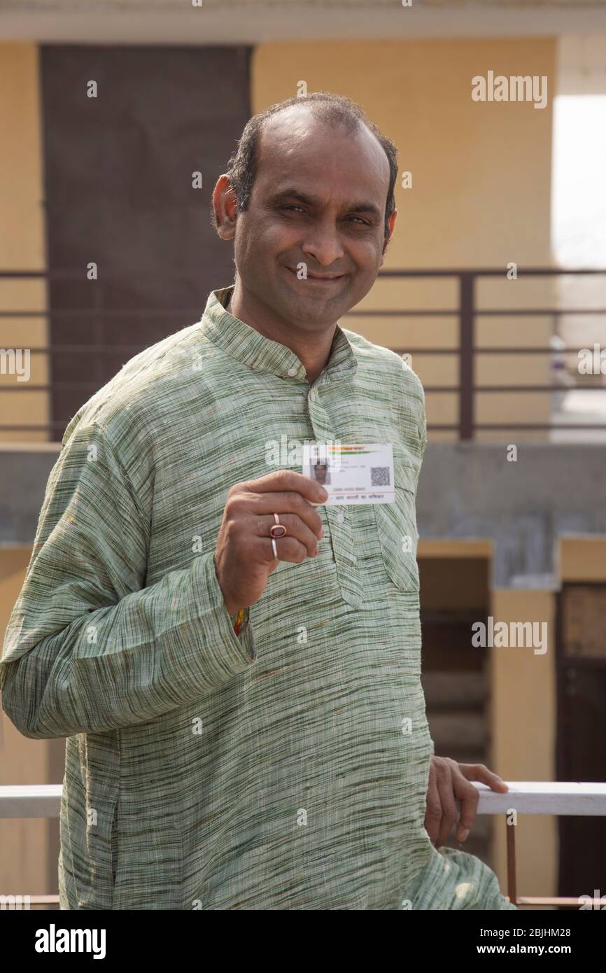 Aadhar card hi-res stock photography and images - Alamy