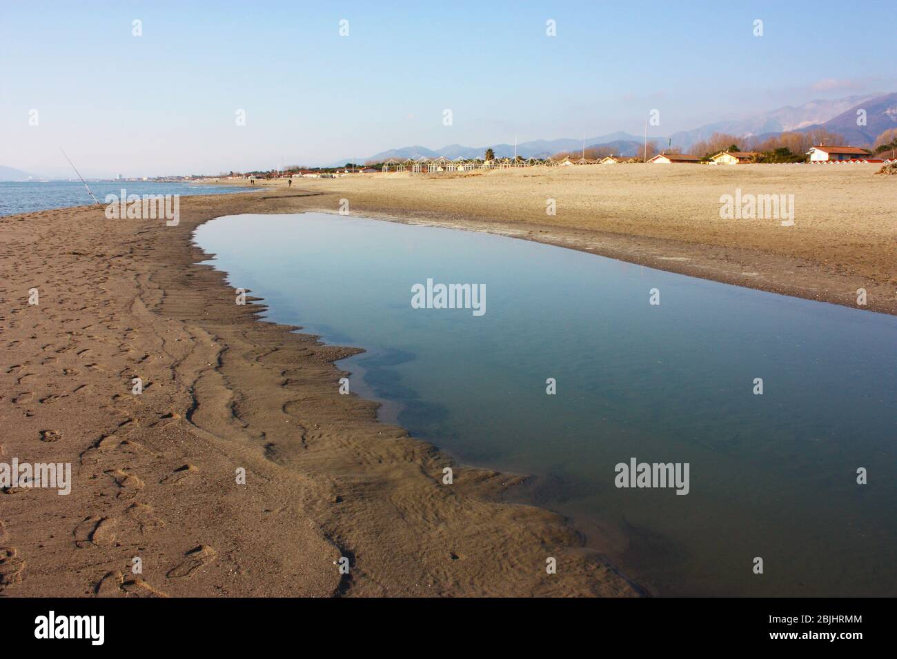Puddle in dune sea hi-res stock photography and images - Alamy