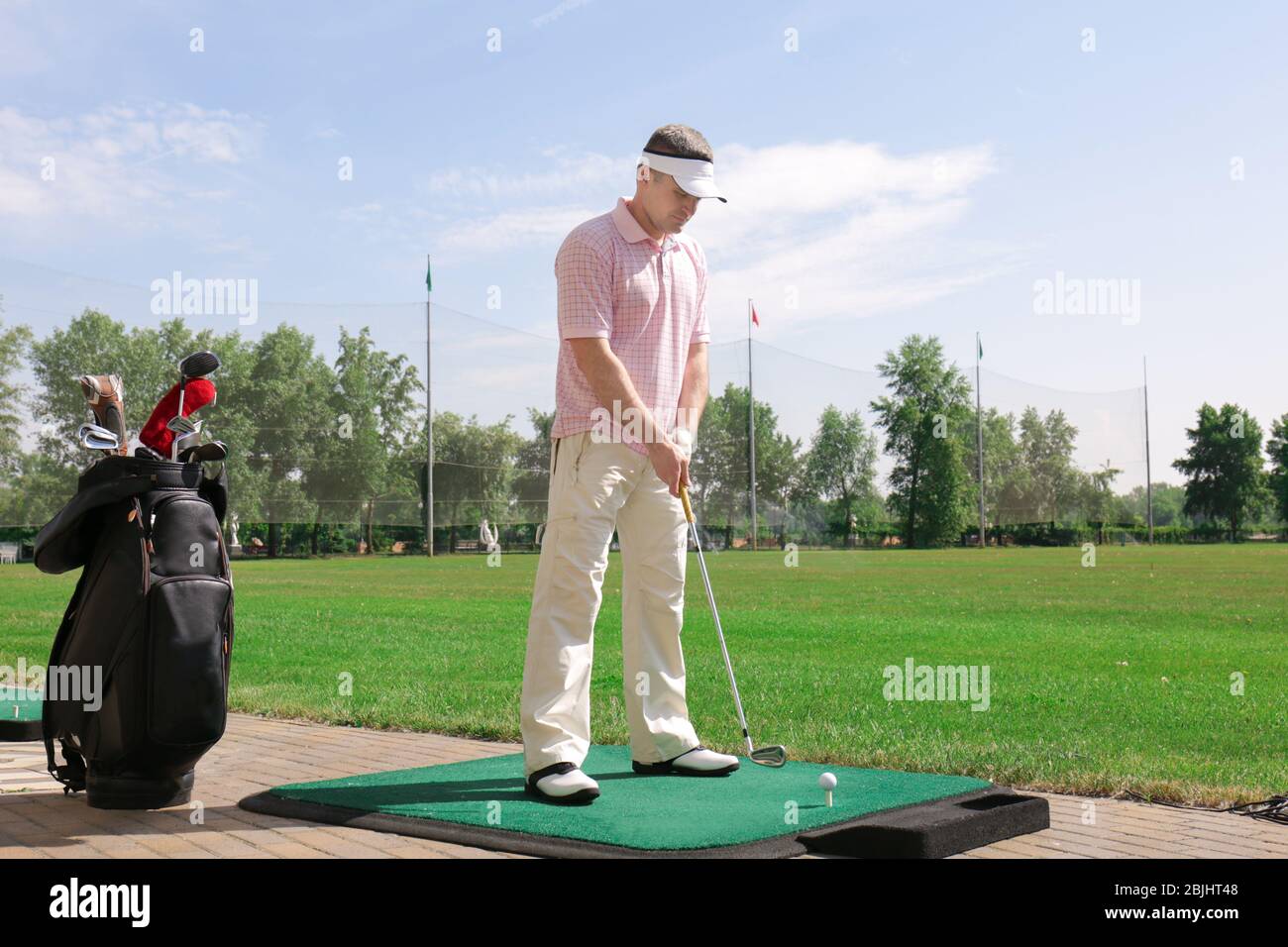 Practice range hi-res stock photography and images - Alamy