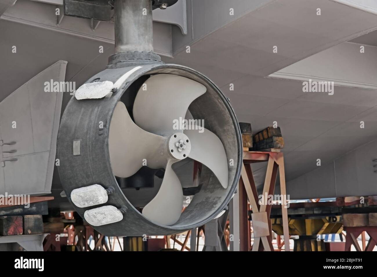 Waterfront ship propeller hi-res stock photography and images - Alamy