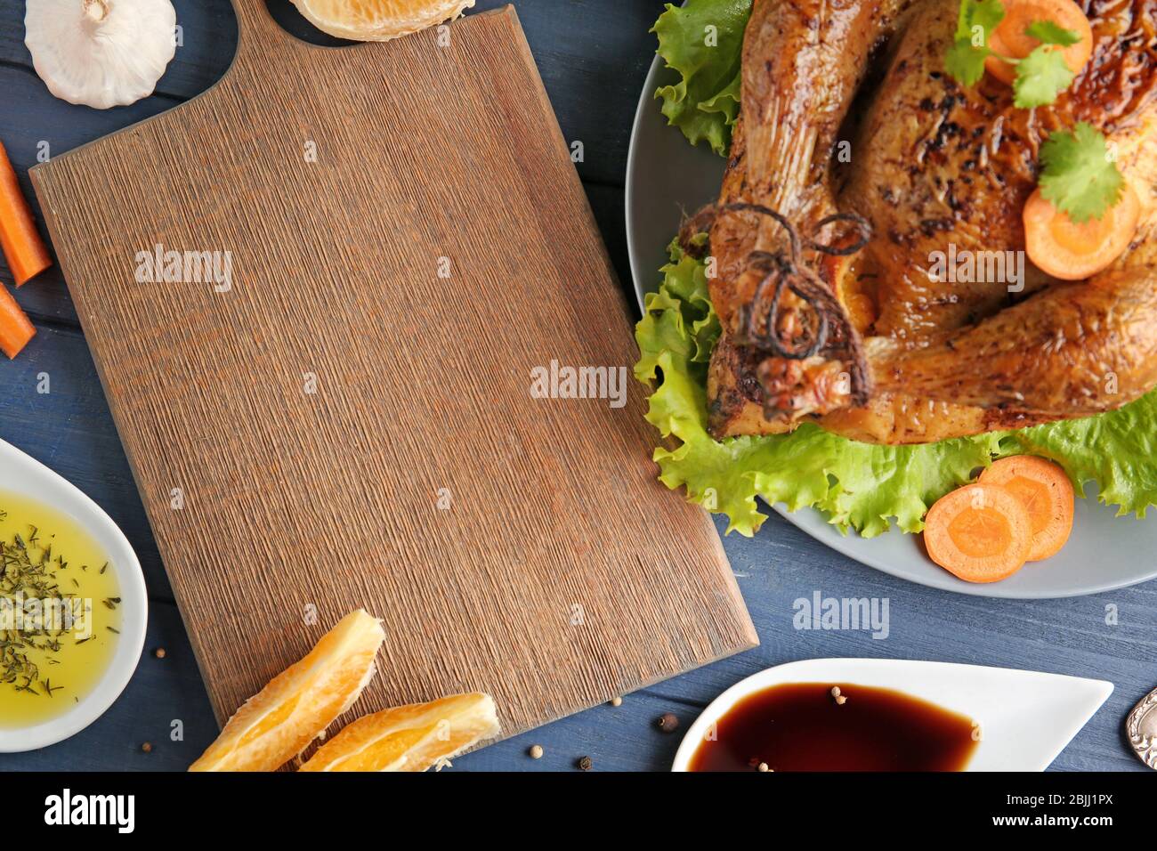 Thanksgiving turkey on cutting hi-res stock photography and images - Alamy