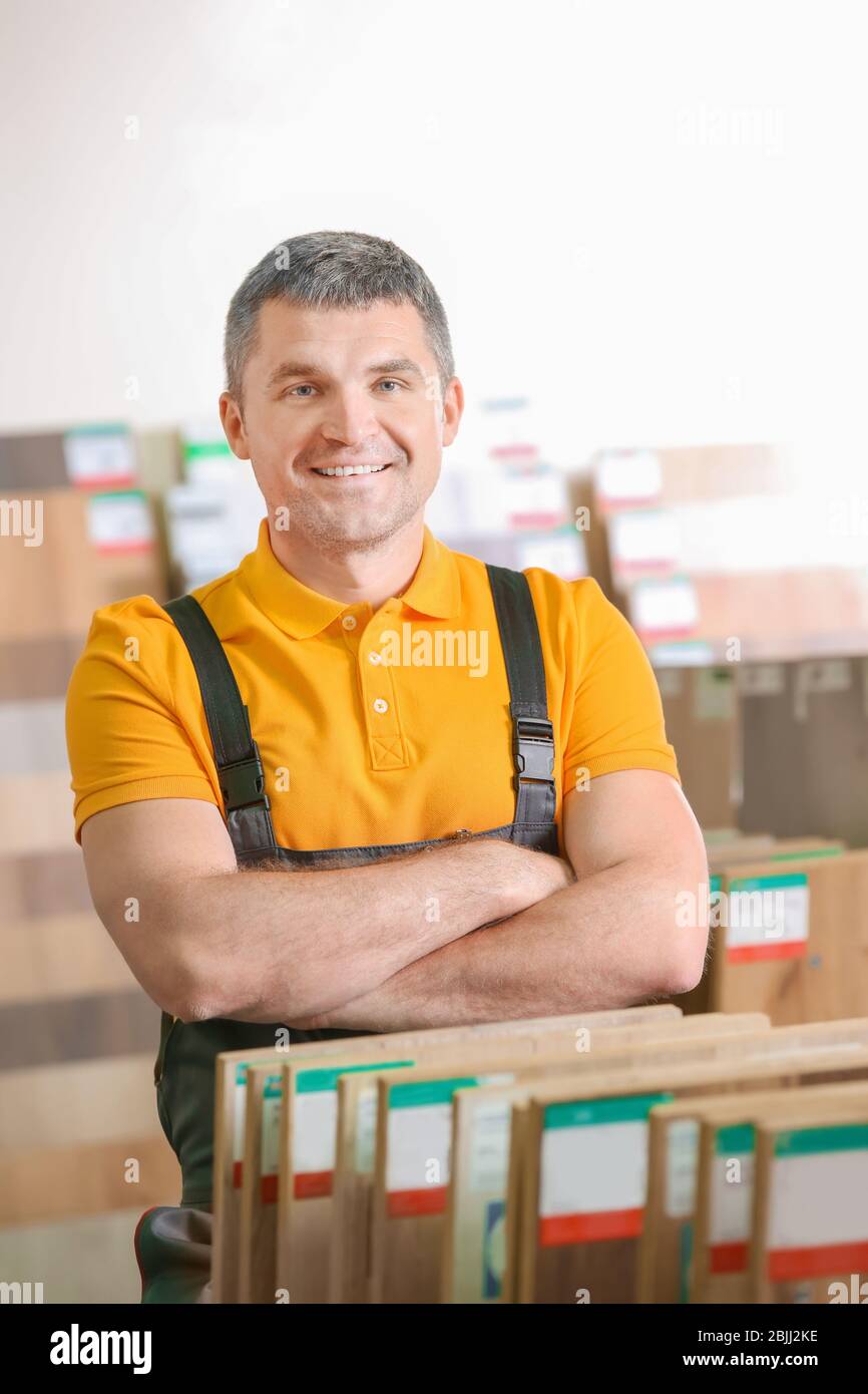 Mature woodworker hi-res stock photography and images - Alamy