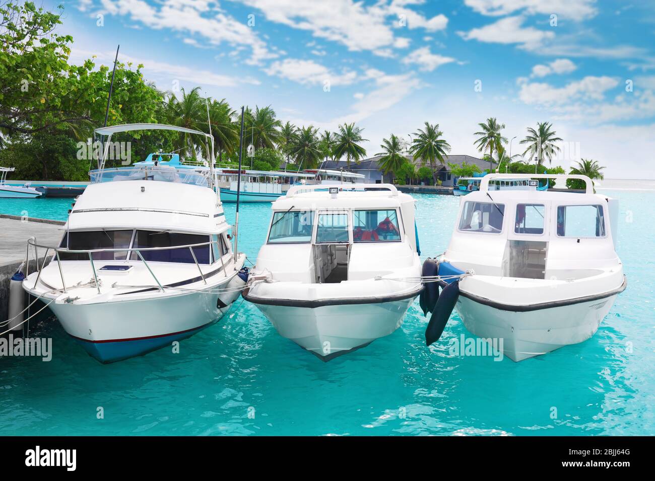 Beach berth berthed boat boats hi-res stock photography and images - Alamy