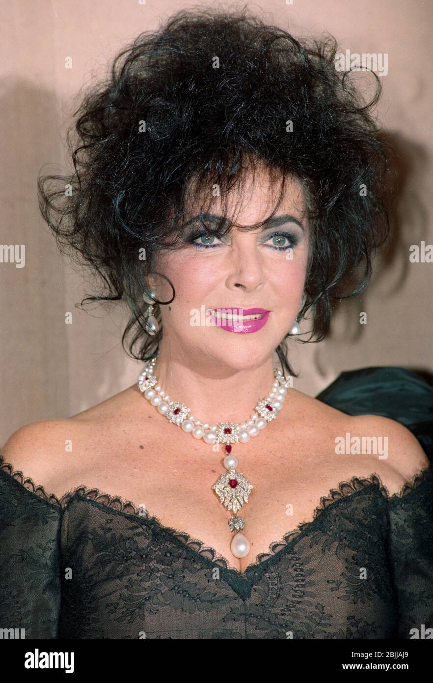 LOS ANGELES, CA. c.1994: Actress Elizabeth Taylor. File photo © Paul ...
