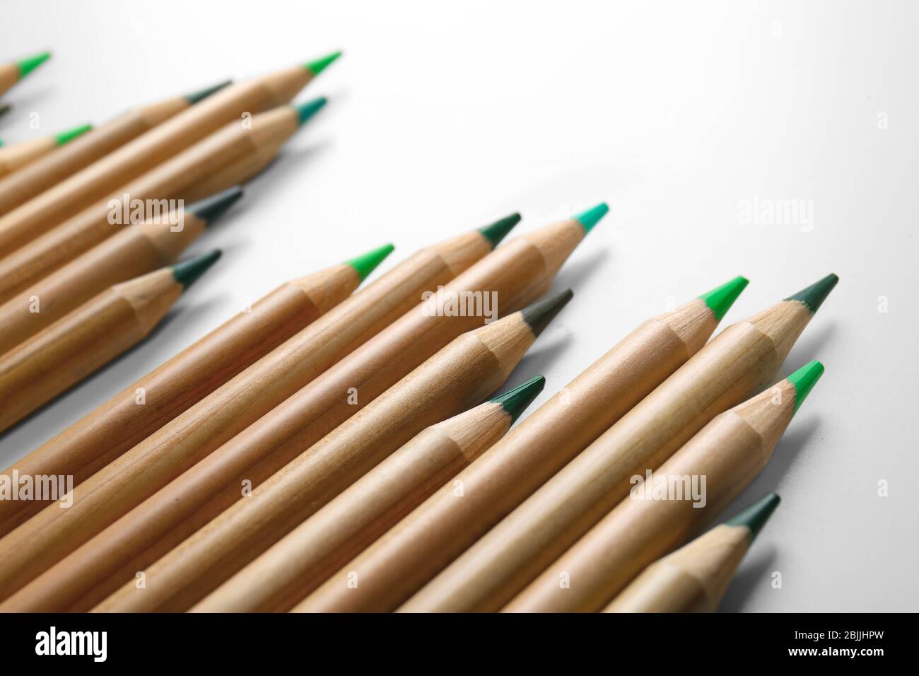 Different shades of green pencils hi-res stock photography and images - Alamy