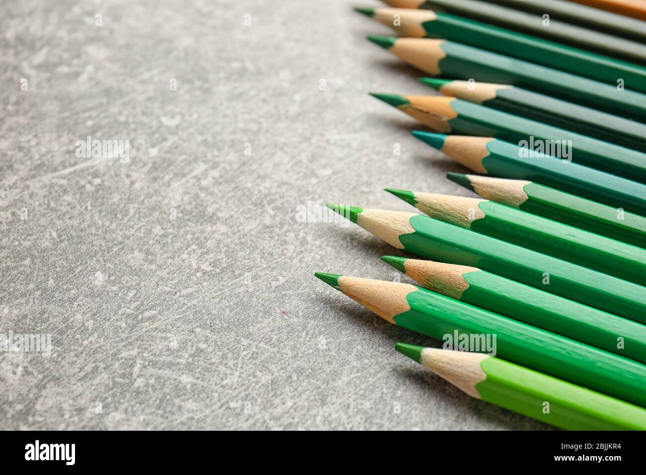 Different shades of green pencils hi-res stock photography and images ...