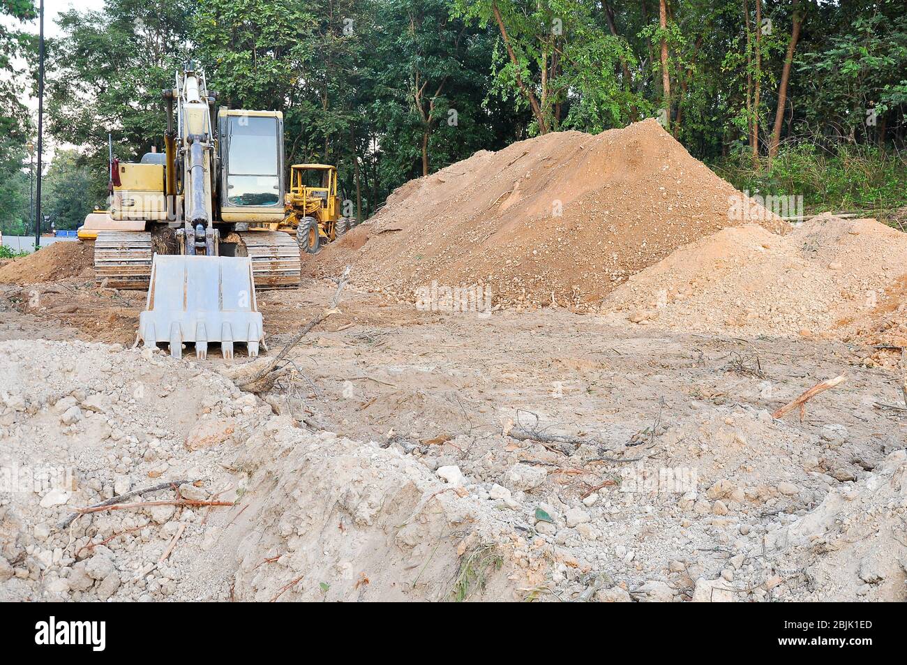 Digger excavator mechanical diggers excavators hi-res stock photography ...