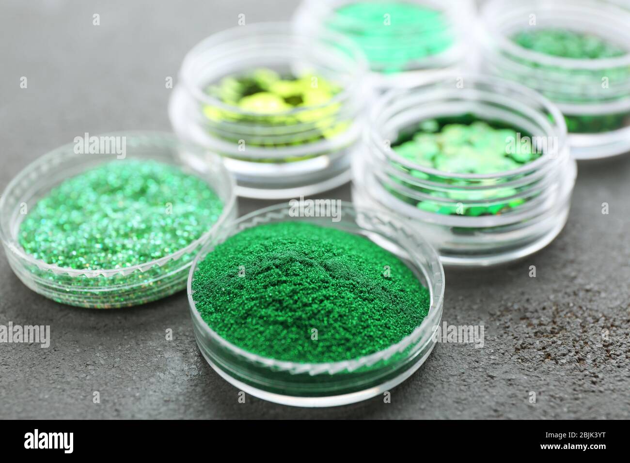 Sequins and sparkles hi-res stock photography and images - Alamy