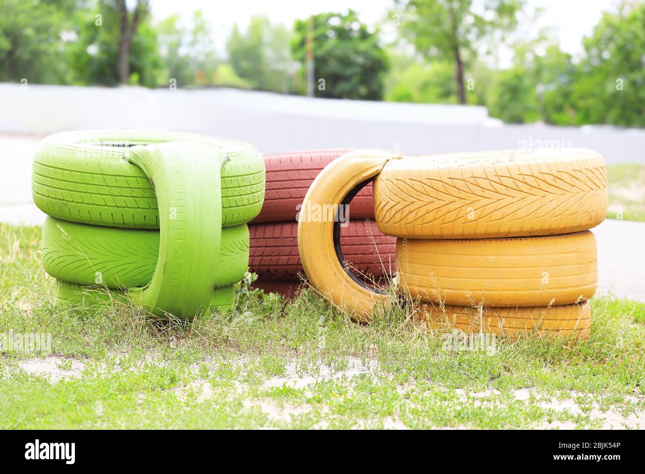 Sculpture made of tires hi-res stock photography and images - Alamy