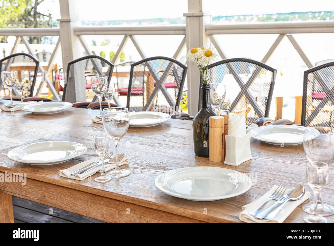 Open air banquet hi-res stock photography and images - Alamy