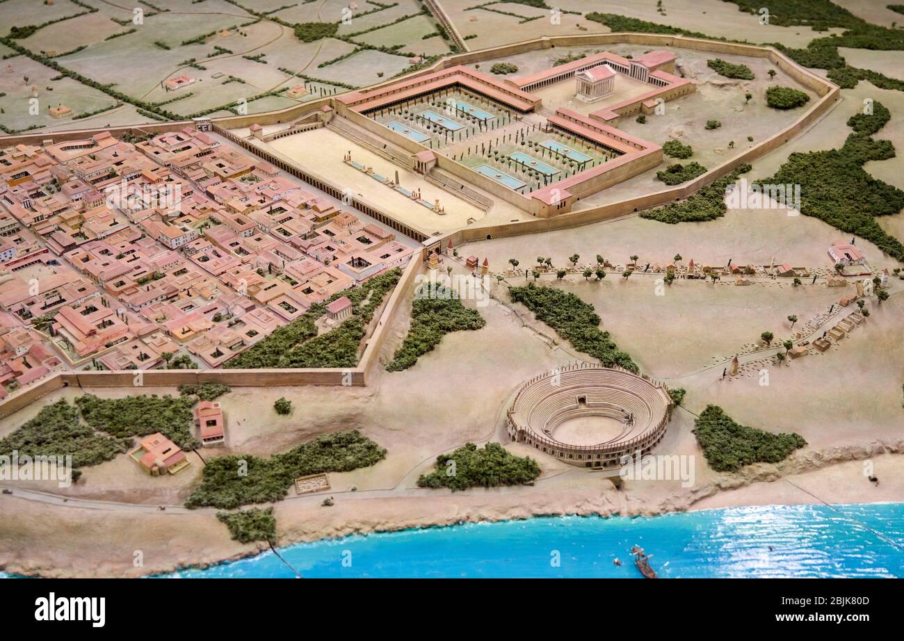 Ancient rome reconstruction color hi-res stock photography and images ...