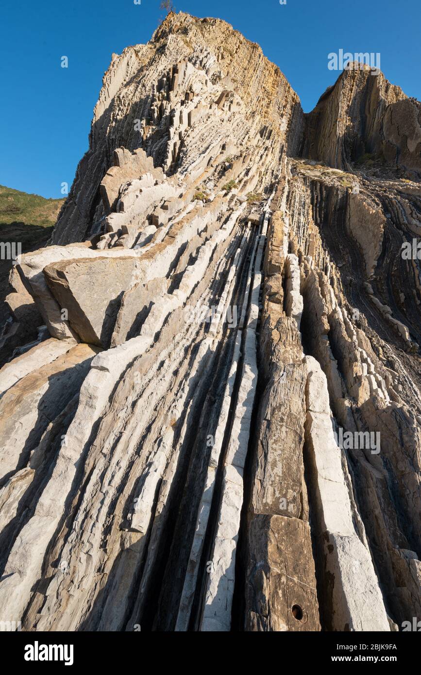 Rock strata texture hi-res stock photography and images - Alamy