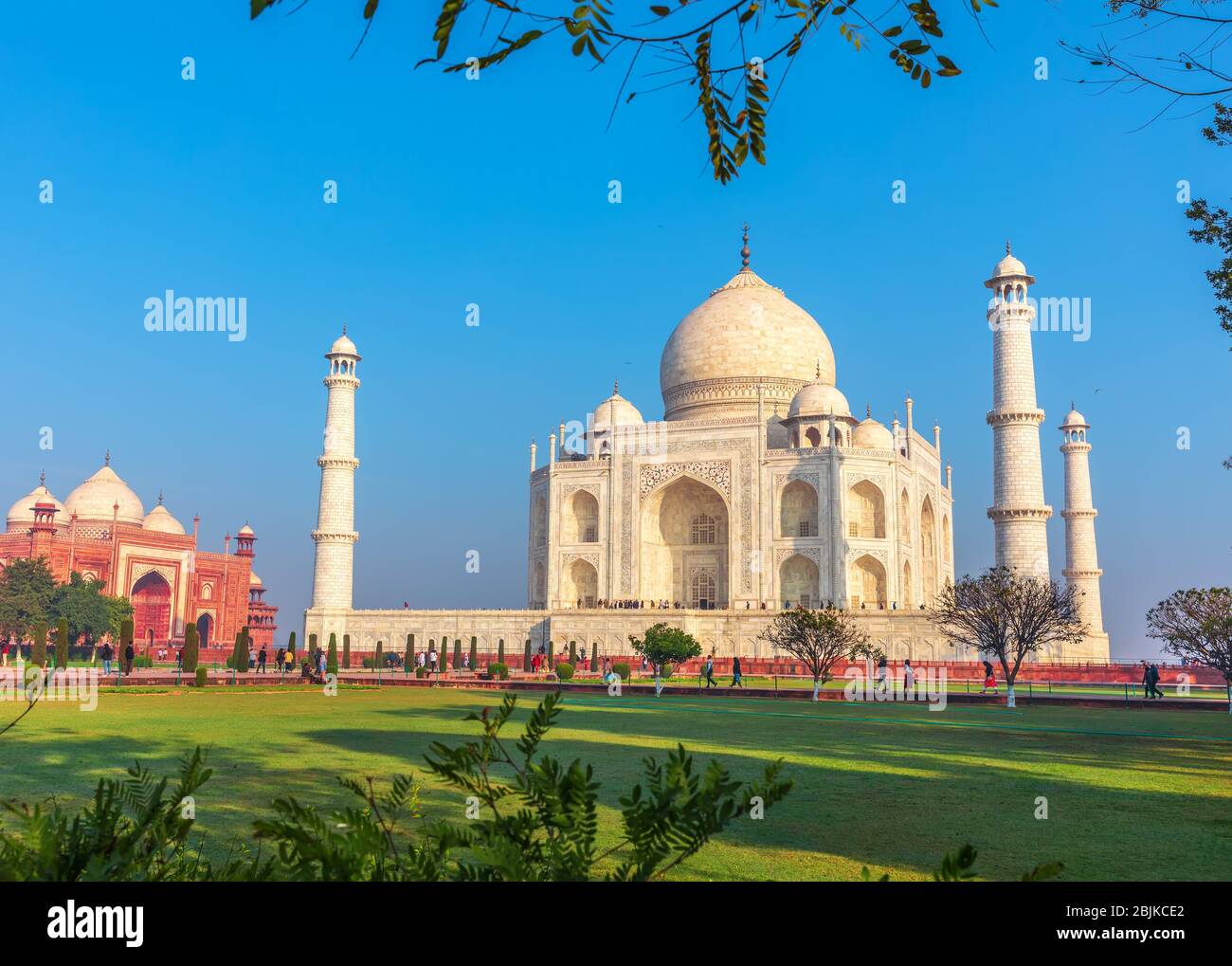 Blue sky india hi-res stock photography and images - Alamy