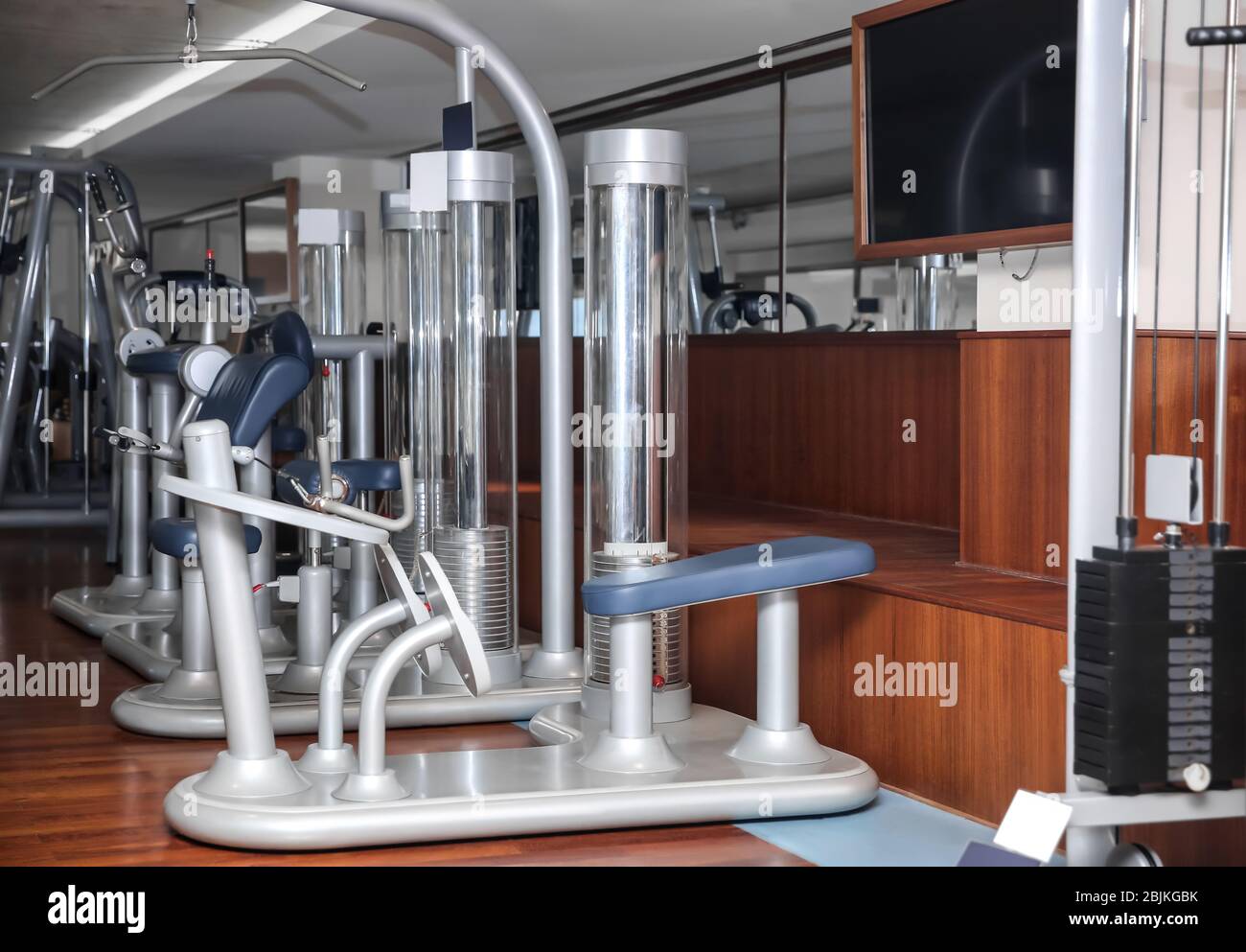 Leg machines hi-res stock photography and images - Alamy
