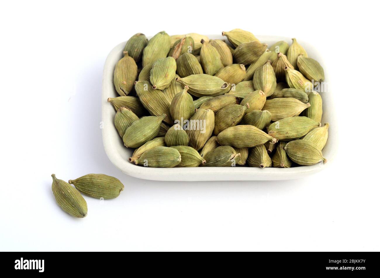Green cardamom texture hi-res stock photography and images - Alamy