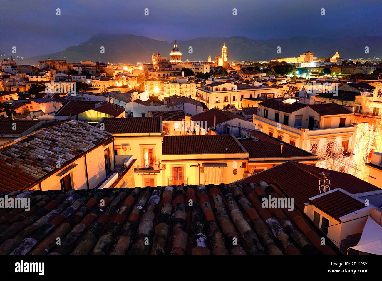 Palermo Night City High Resolution Stock Photography and Images - Alamy