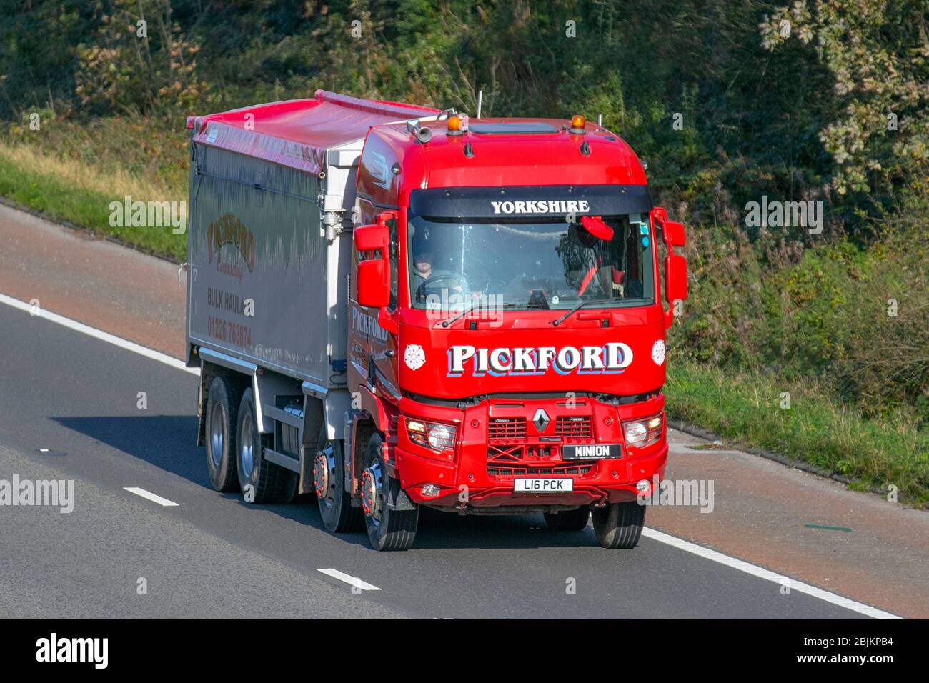 Renault lorries hi-res stock photography and images - Alamy