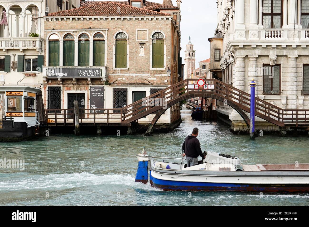 Man italy hi-res stock photography and images - Alamy