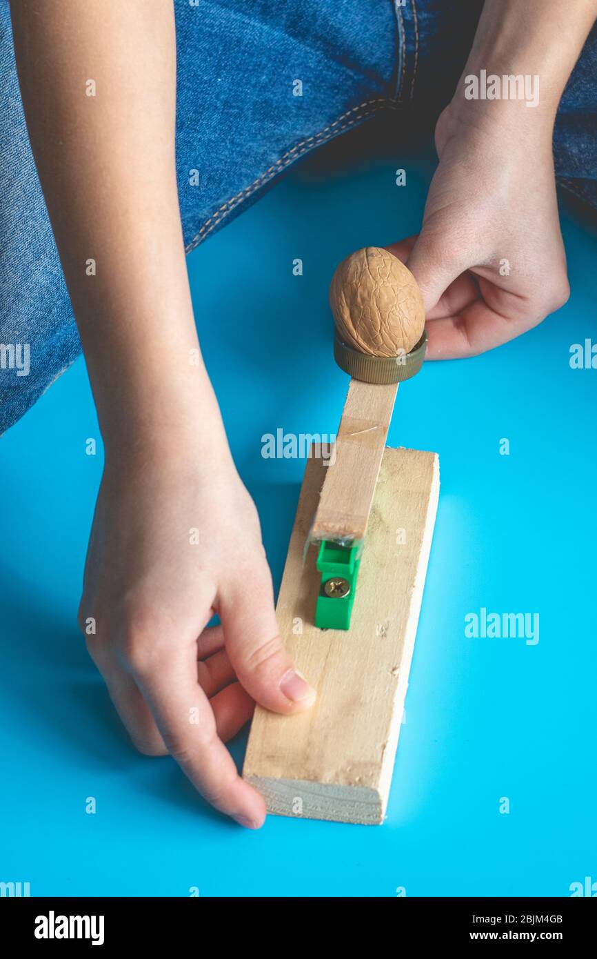 Catapult boy hi-res stock photography and images - Alamy