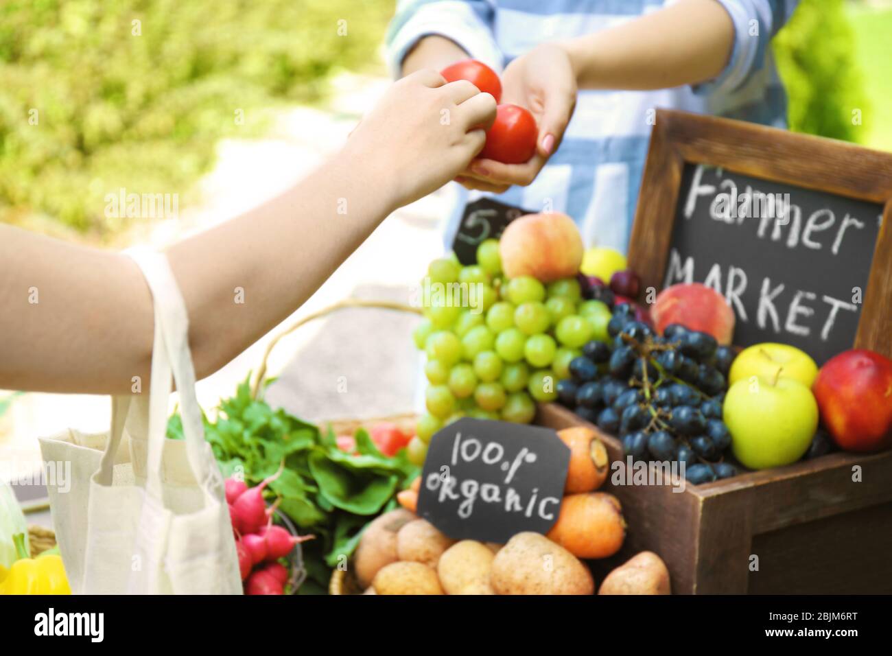 Farmers marketing their products hi-res stock photography and images ...