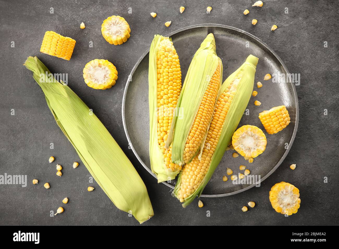 Metal tray fresh corn hi-res stock photography and images - Alamy