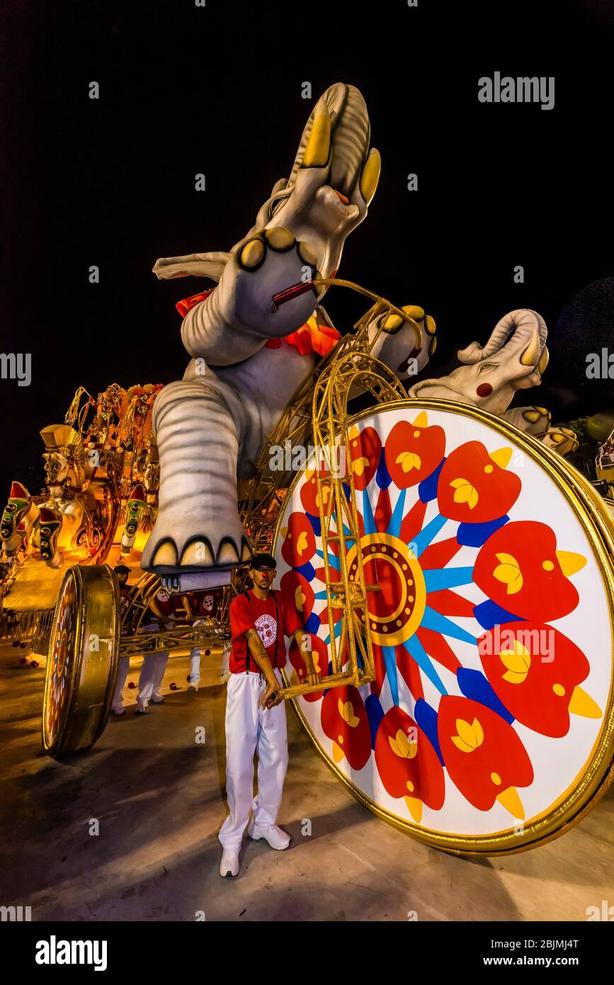 Rio Carnival Samba Parade High Resolution Stock Photography and Images ...