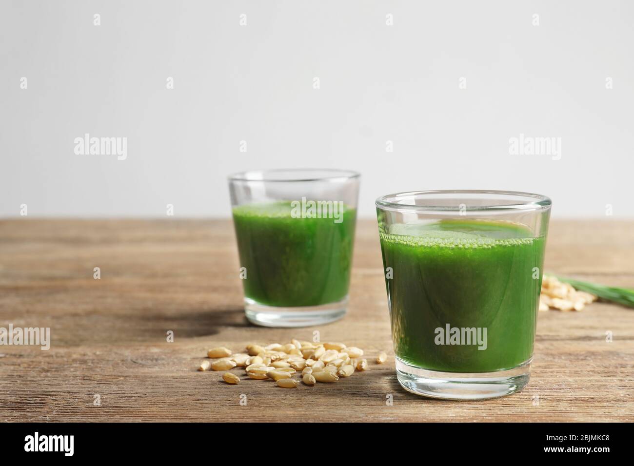 Shots healthy wheat grass hi-res stock photography and images - Alamy