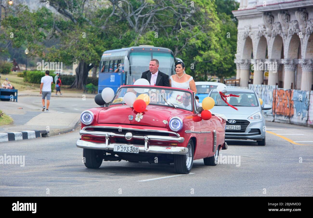 Wedding cuba hi-res stock photography and images - Alamy