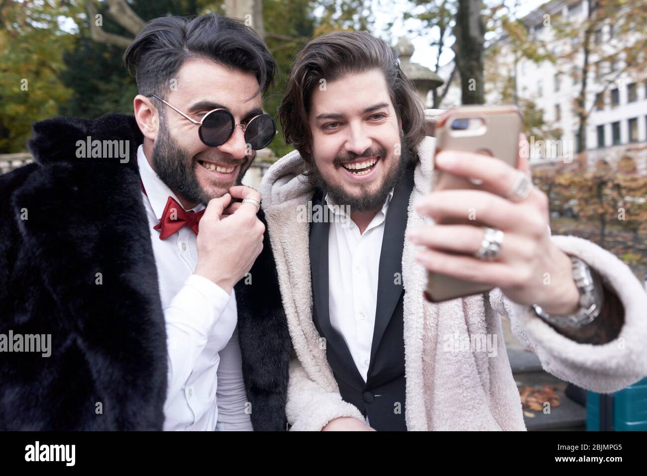 Two men laughing hi-res stock photography and images - Alamy