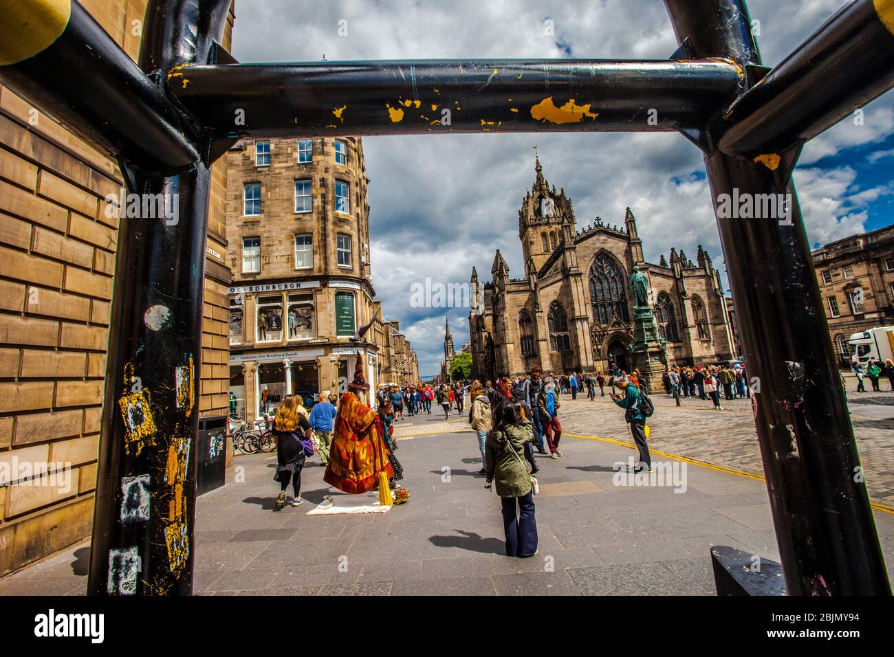 Old wizard hi-res stock photography and images - Alamy