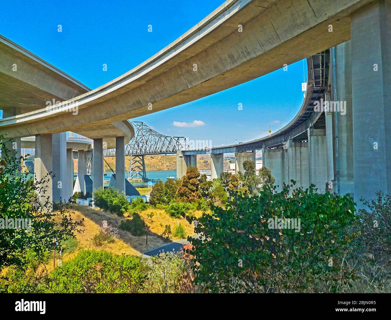 Interstate bridge bridge hi-res stock photography and images - Alamy