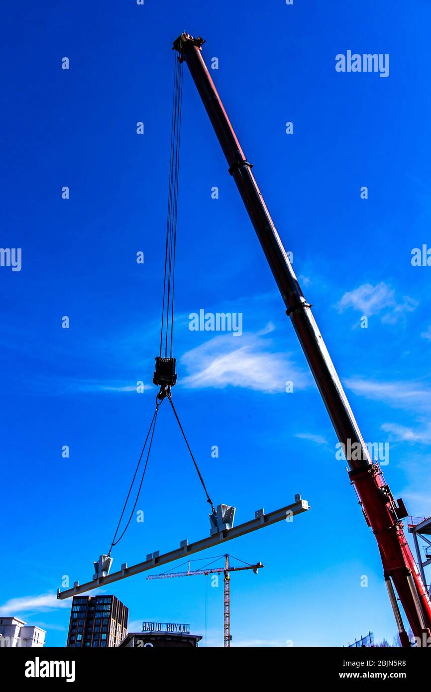 Hoisting up hi-res stock photography and images - Alamy