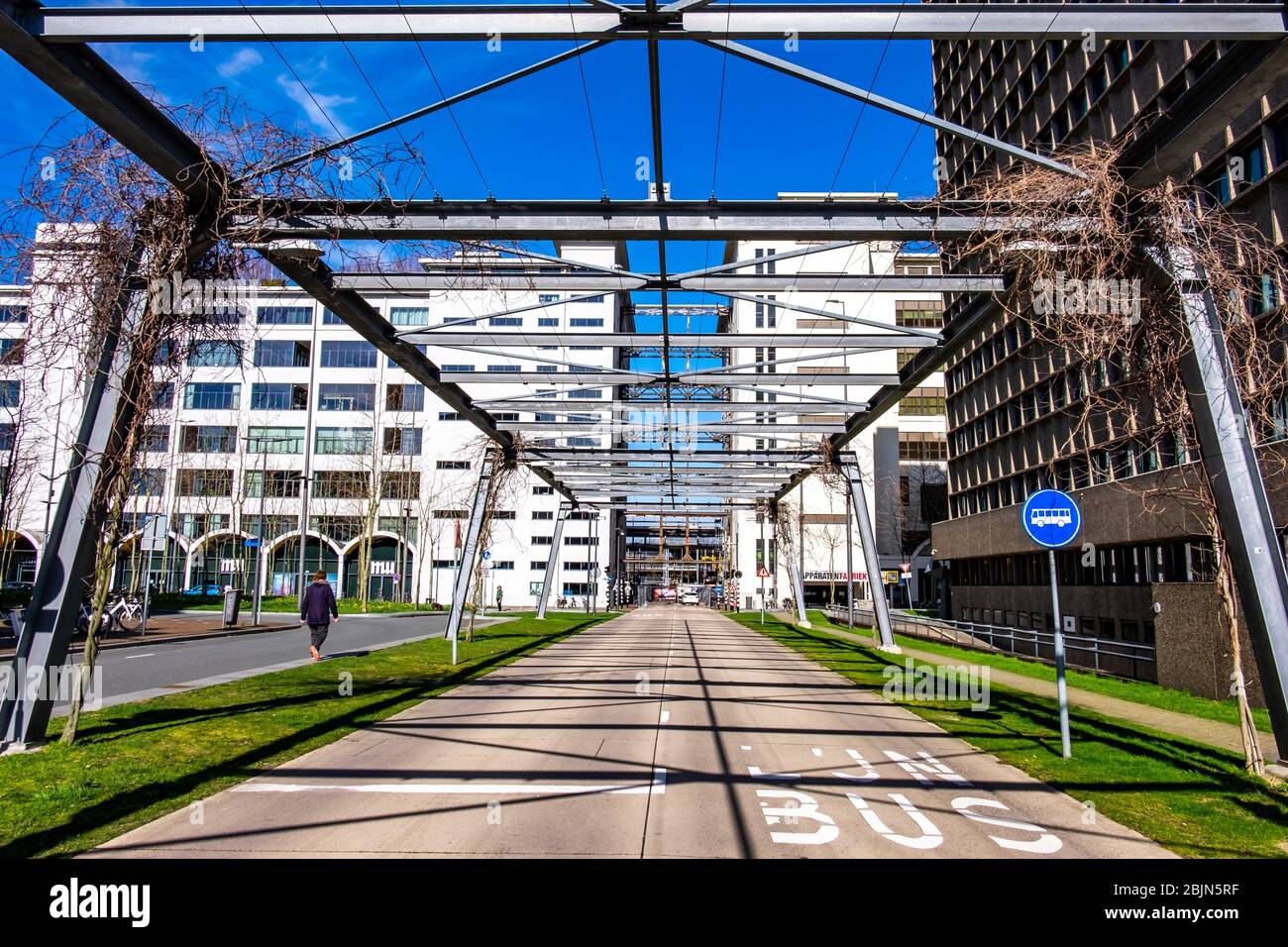 Bus lane design hi-res stock photography and images - Alamy