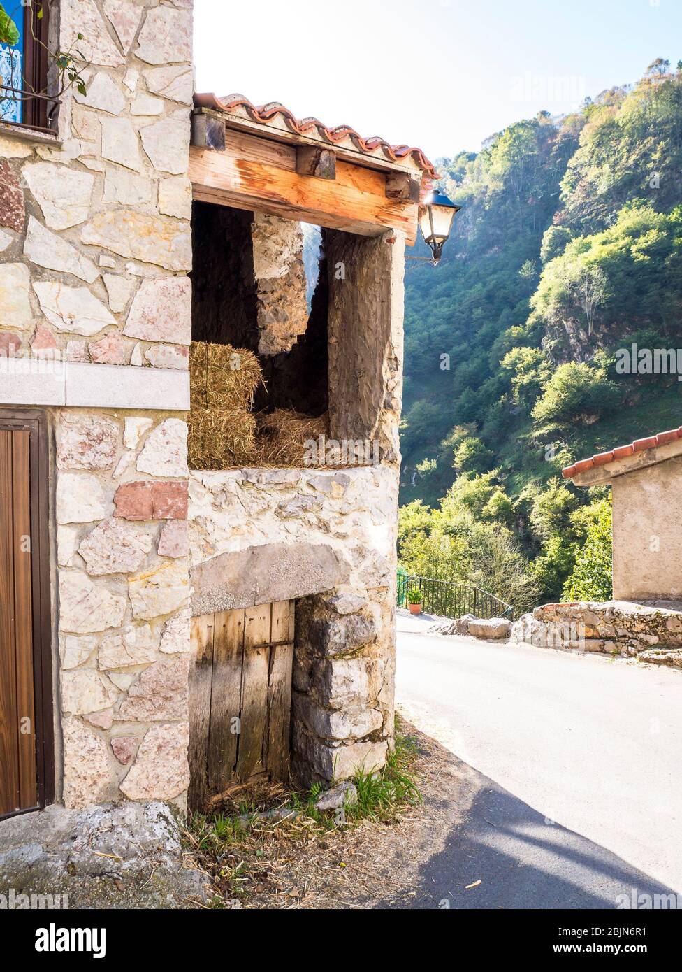Parque nacional picos de europa asturias hi-res stock photography and ...
