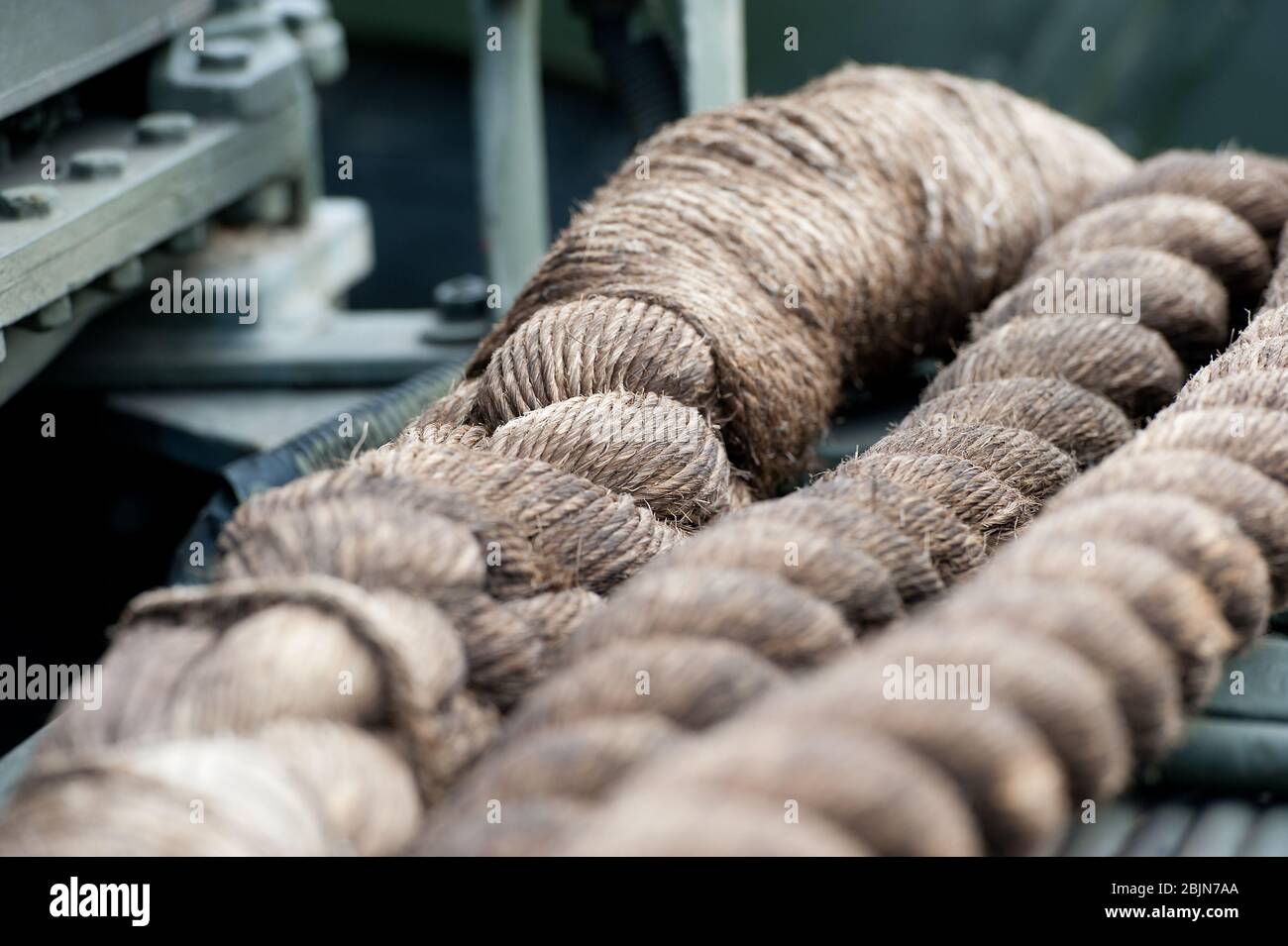 Three lines rope hi-res stock photography and images - Alamy